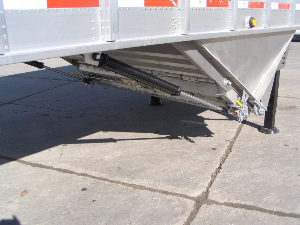 Cornhusker Aggregate Hopper Trailer - Northwest Truck & Trailer Sales ...